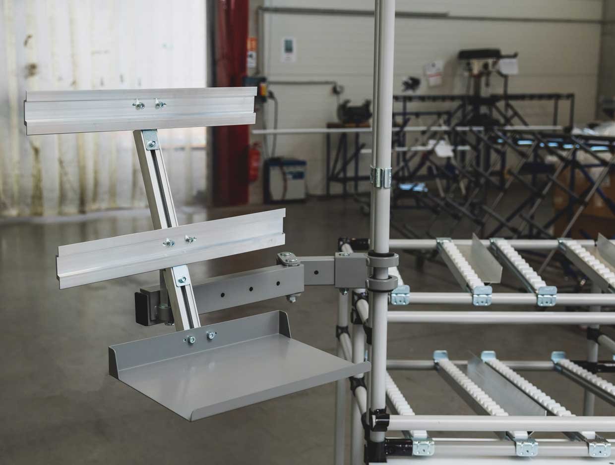 Packing table and packing stations: Efficient & ergonomic work tables