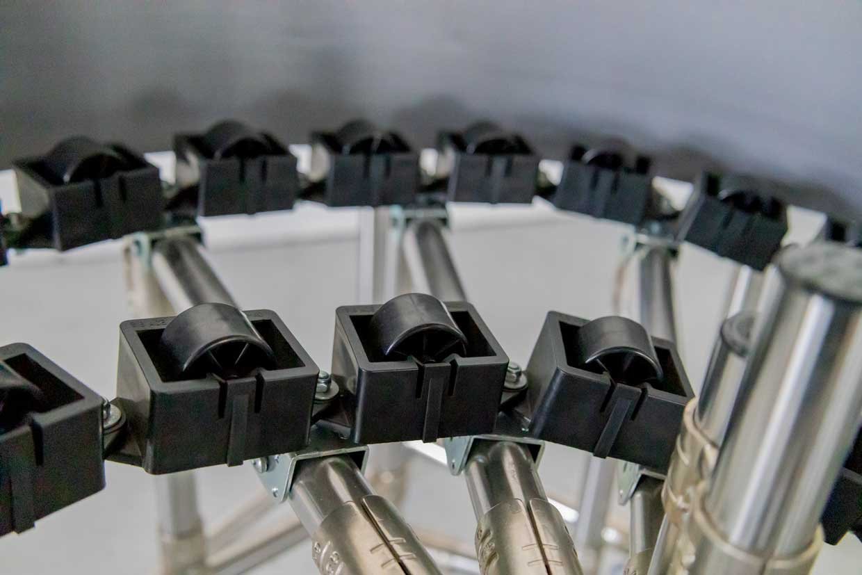 Karakuri for mechanical low cost automation | BeeWaTec