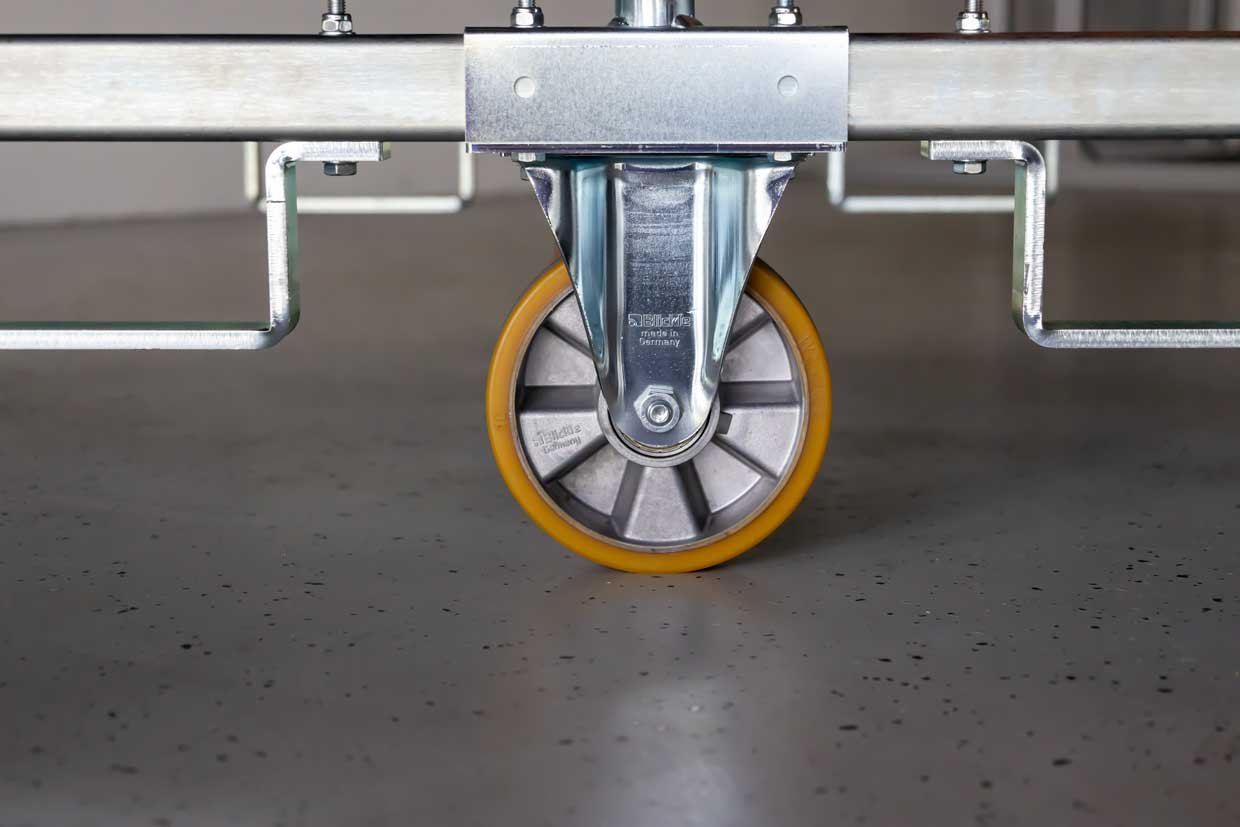 Individual transport carts and material trolleys | BeeWaTec